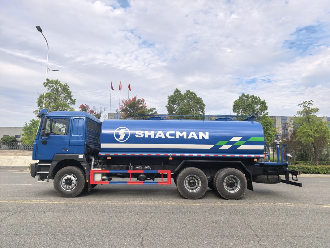 SHACMAN F3000 6x4 Water Tank Truck with 300L Fuel Tank and 7.5T/2*13 ...